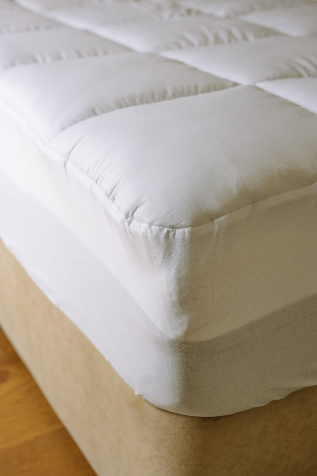 Topper de colchão acolchoado – BRANCO by Forlar